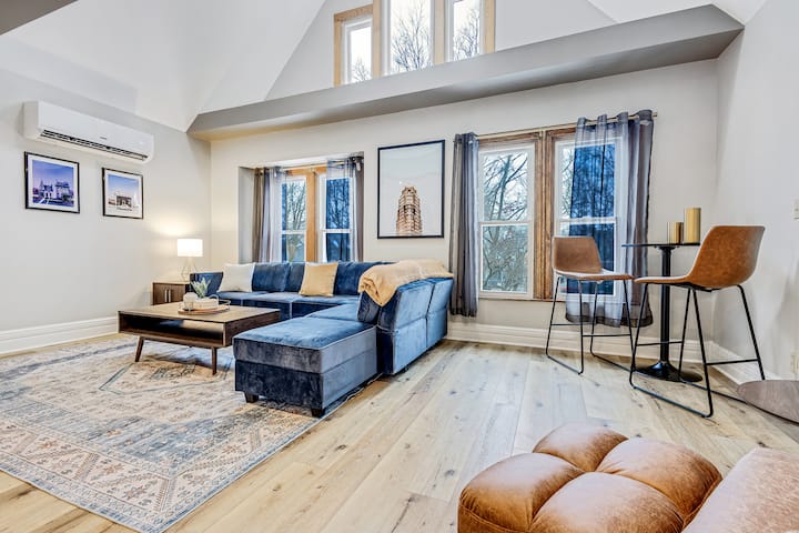 Allentown Luxurious 3-bedroom With Game Room - Buffalo, NY