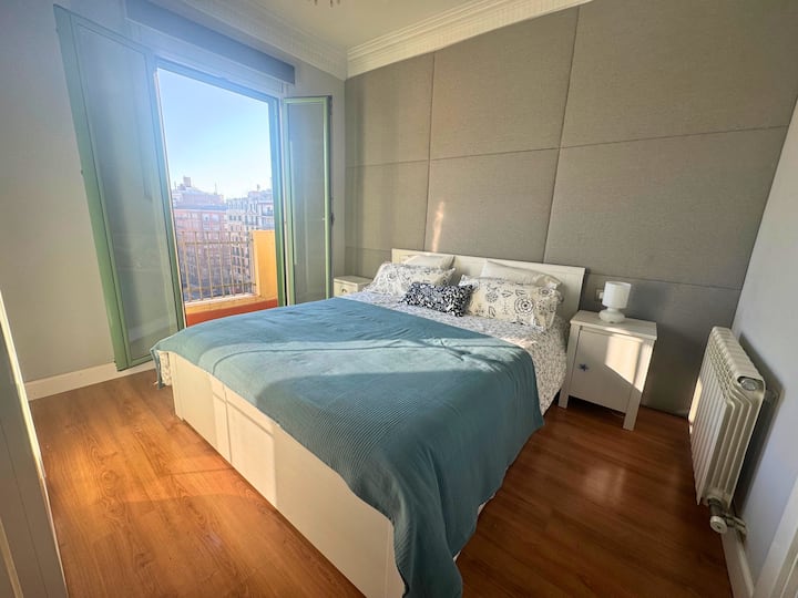 Bright & Cozy Flat In Downtown - Cornellà de Llobregat