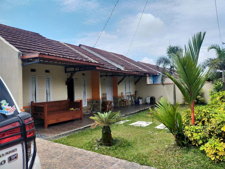 Villa 3 (Tilu) Cahaya - Ciater