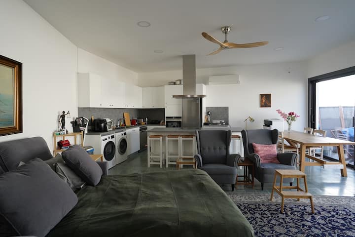Extra Large Studio W/ Courtyard - Nicosia