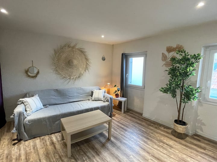 Beautiful Studio 100 M From The Beaches - 土倫