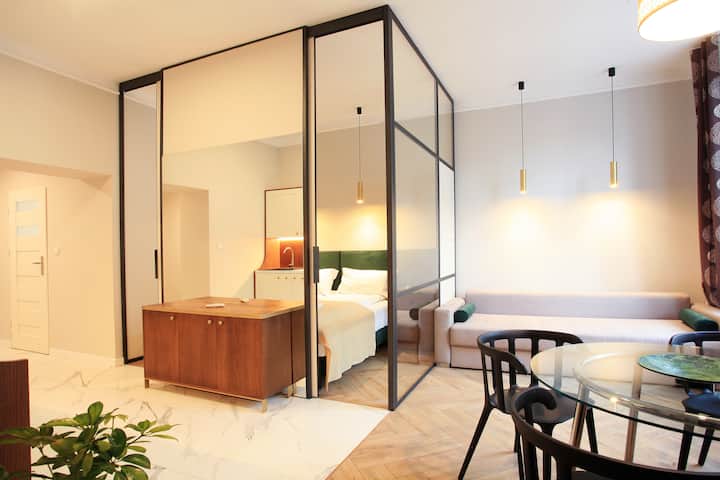 Faist Ii-lumineux, Centre Casimir! - Cracovia