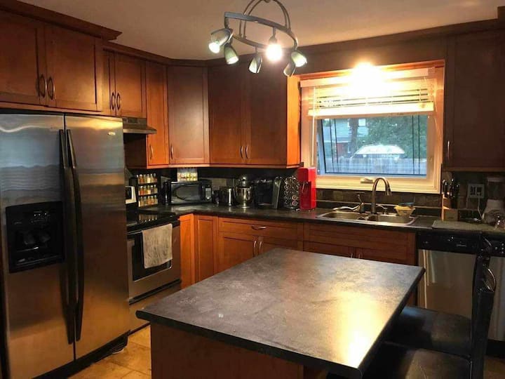 Luxury For Your Whole Family. - Saskatoon