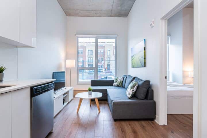 High End 1br | Spacious | Insurance Ready - Laval