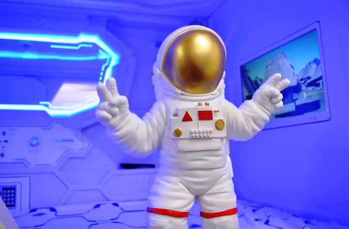Cosmos Capsule Co-working London - Greenwich