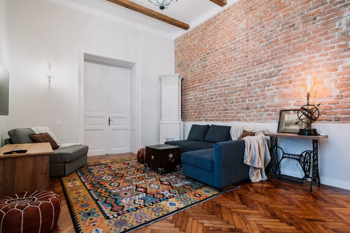 Old Town Central Apartment - Cluj-Napoca