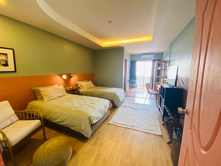 Hua Hin Boutique Hotel With Twin Beds & Balcony - Hua Hin
