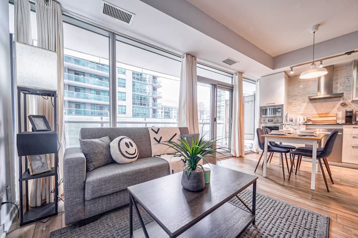 Mar Deal/toronto Vacation Cn Tower Love/union/food - Toronto, ON