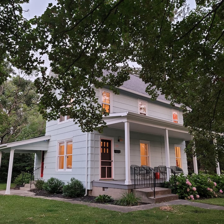 The Mod Cottage - Three Oaks, MI