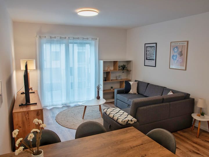 City Center Retreat: Palace District Gem - Budapest