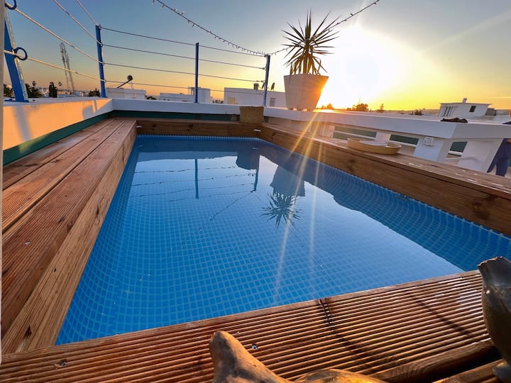 Vue Panoramique Avec Piscine à La Marsa - Tunisie