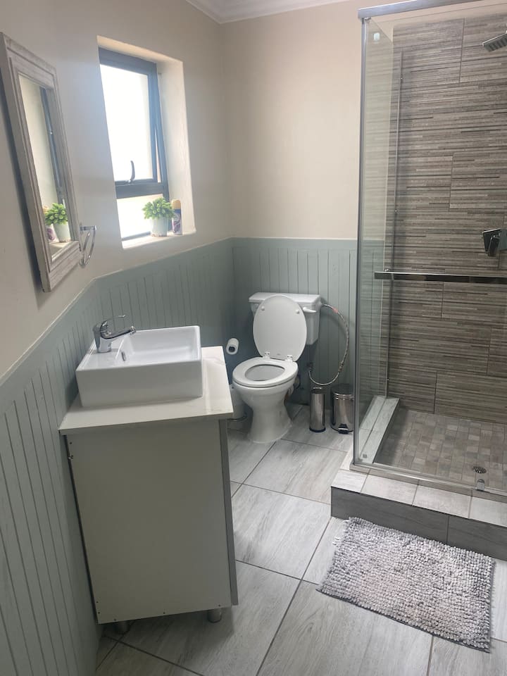 Buchan’s Corner Unit 2
2 Bedroom - Hartbeespoort