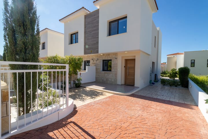 Townhouse Anita & Saint Cyprus - Пейя