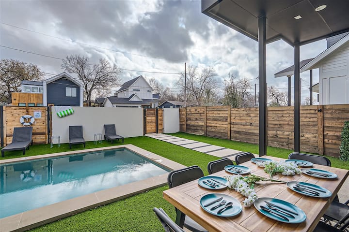 Dip Into The 512! Custom Built W/pool Blocks To Dt - Austin, TX