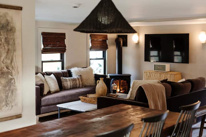 The Bend: Cottage • Pool • Sauna • Fire Pits - Phoenicia, NY