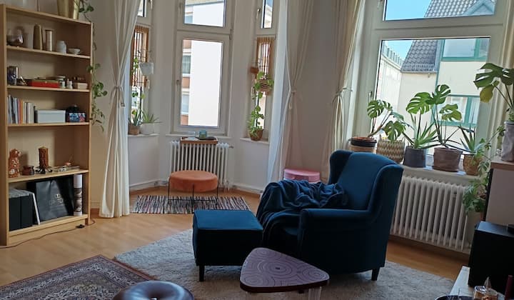 Großes Altbau-zimmer Top Lage - Leverkusen