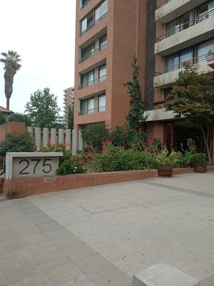 En Pleno Providencia Y Accesible - Providencia