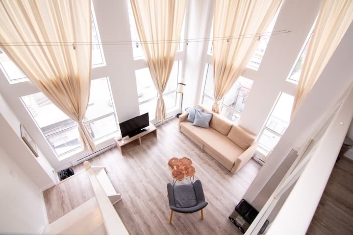 Balcony Loft/bright In Dt Van/sleep 4/pets Parking - Vancouver