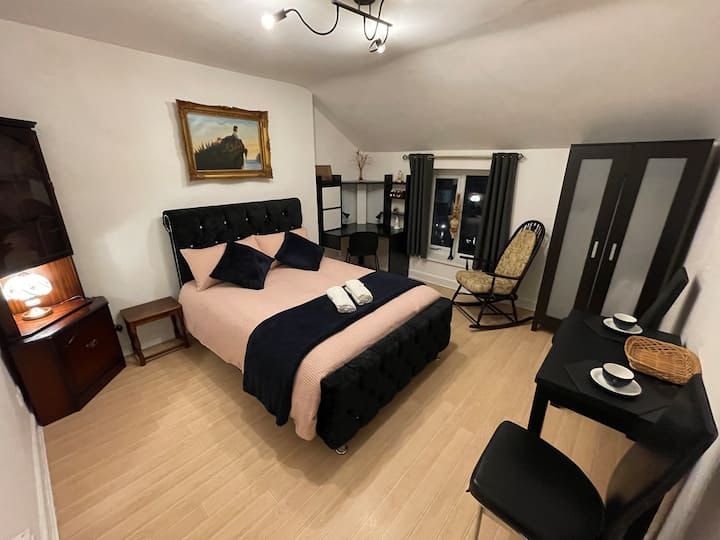 Luxurious Double Room & Good Links To City Centre! - Manchester