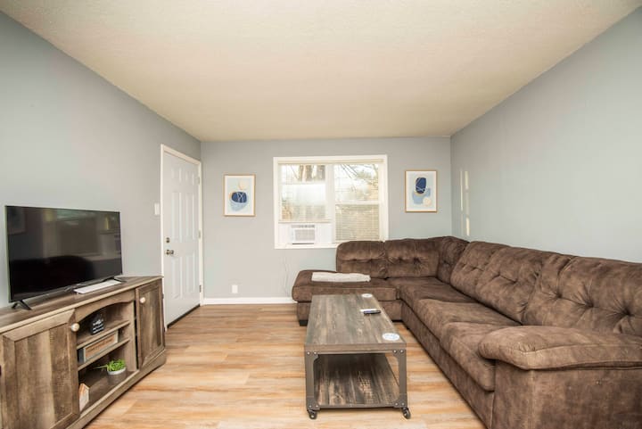 2br Minutes To Downtown & Ut Campus - Knoxville, TN