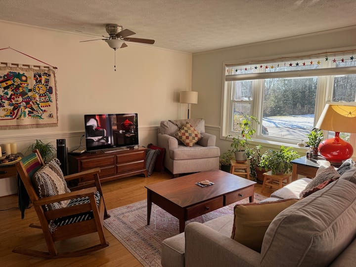Quiet And Sunny Portland Home. - Westbrook, ME