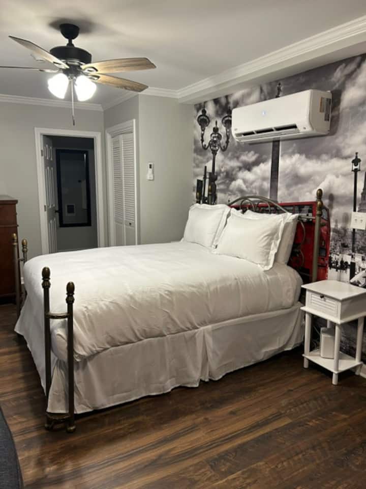 Seasons Hospitality Comfy Quarters Studio - Wallingford, CT