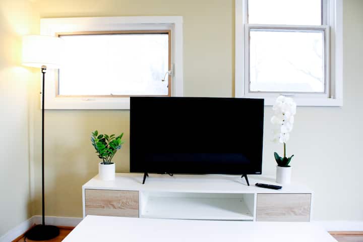 Charming 2br Apt Near Pavilion - Charlottesville, VA