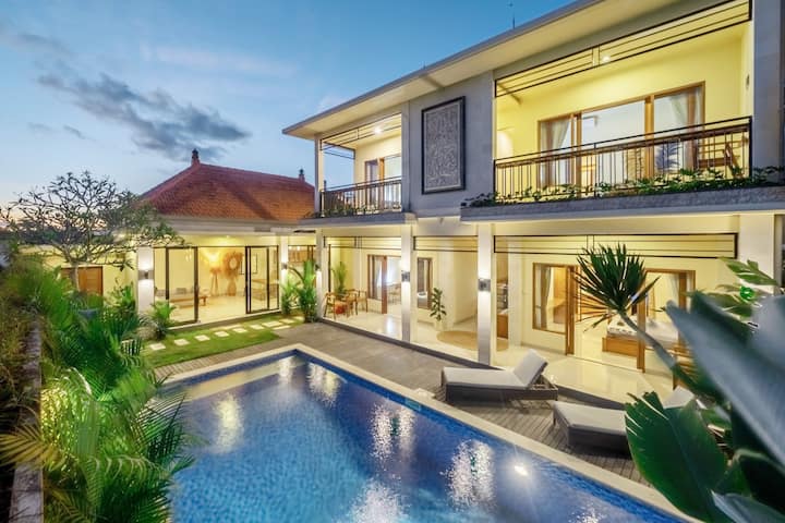 Villa Kumaru 4br Oasis +Breakfast+airport Pickup! - Canggu