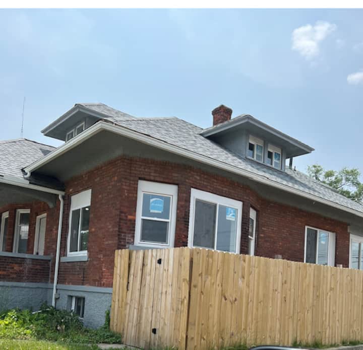 1 Private Brm #3 W/in The Hse; Shared C'mon Spaces - South Bend, IN
