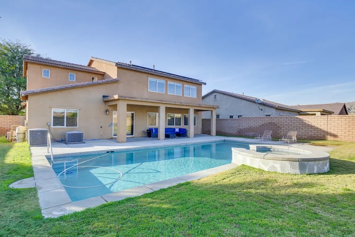 Luxury Indio Home -5 Bedrooms 3 Bath -Pool And Spa - Indio