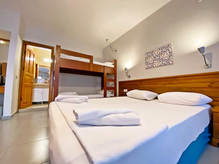 Standart Ranzalı 5 Kişilik Oda - Ölüdeniz