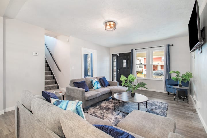 2 Miles From Notre Dame - Brand New Spacious House - 사우스벤드