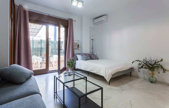 Luxsevilla Estudio Piscina Parking - Valencina de la Concepción