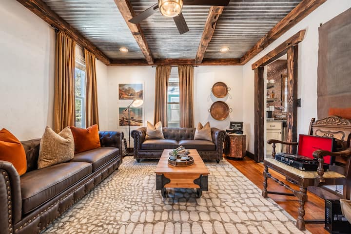Stay In A Colorado Gold Mine, Hot Tub + Kids Room! - Colorado Springs