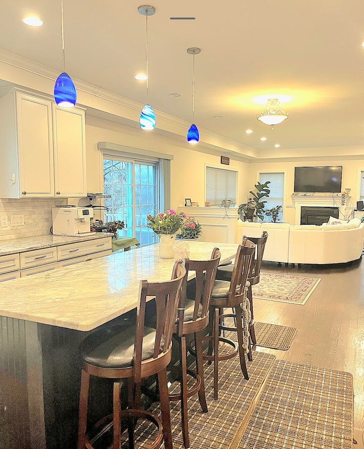 Cozy & Safe Room In Modern House - Newton, MA