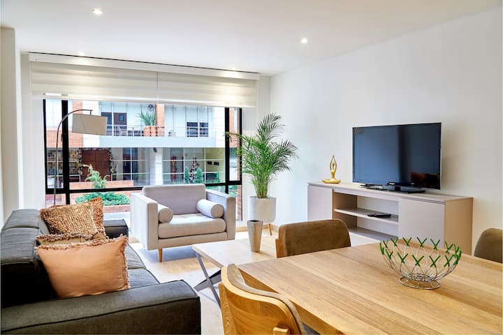 Chic Comfort 1br Gem In Bogotá - Bogota