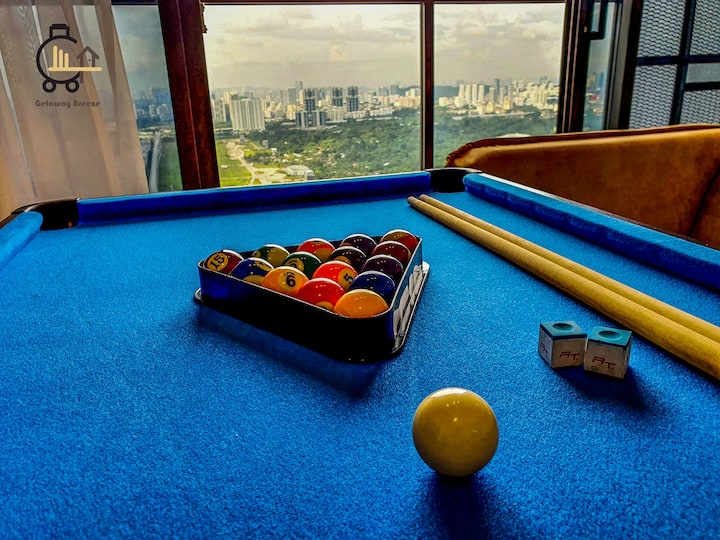 Level 58 | Pool Game Balcony Suite In Kl | 4 Pax -