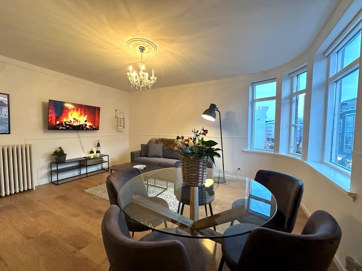 Day Dream - New Modern Downtown Apartment - Reykjavik