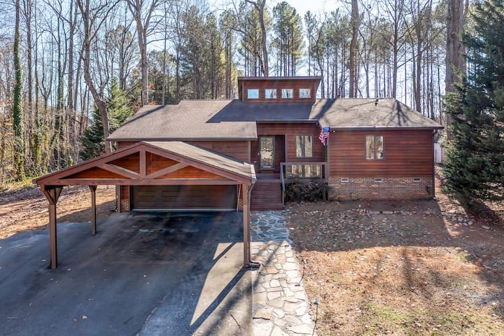 Driftwood Den - Mooresville, NC