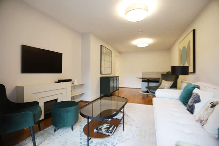 Newly Renovated 2 Bed Riverside - Dublín