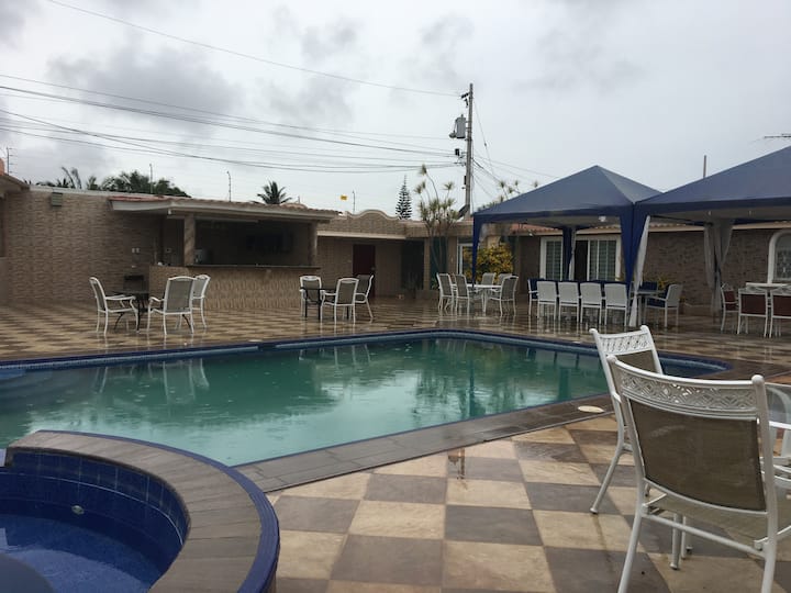 Alojamiento En Salinas - Salinas