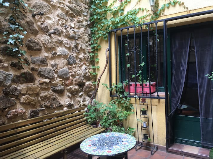 Duermevela, Apartamento Mirlo Con Patio. - Segovia