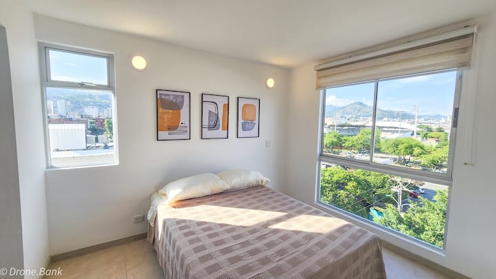 Lp-703 Chic Decor |Gorgeous Apt With A/c & Parking - Cali