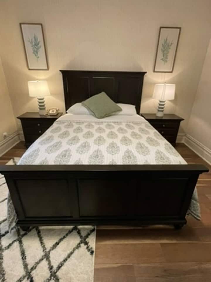 Broadmoor Queen Studio 101 - San Francisco, CA