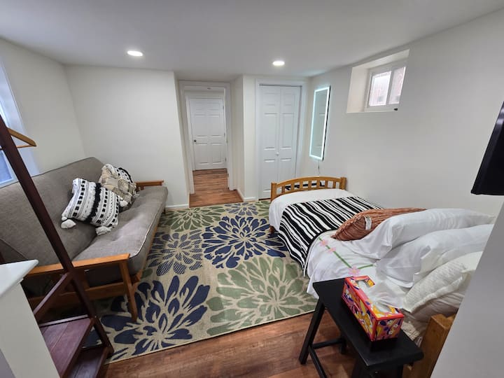 Harvard Sq Apt 5min Walk To Grad/reunion W/parking - Cambridge, MA