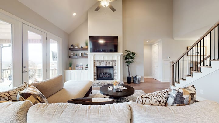 A Little Bit Country - Close To Nashville W/ Pool! - Old Hickory Lake, TN