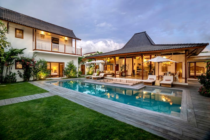 Peaceful 6 Bdr Dream Villa, Oberoi Seminyak - Seminyak