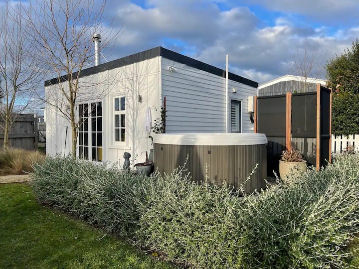 Little Toot, Carterton - Greytown