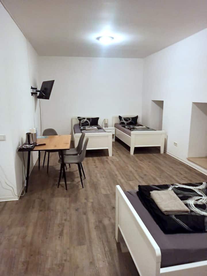 4-bed Studio For Fitters*kitchen*wi-fi*satelite Tv - Ostercappeln