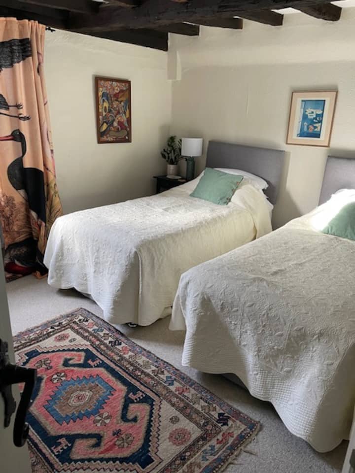 The Slipper Room - Totnes